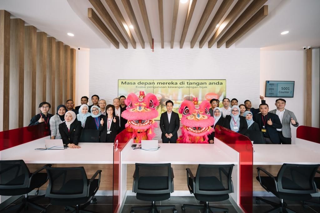IOI Mall Puchong Branch Opening - AEON Credit Service